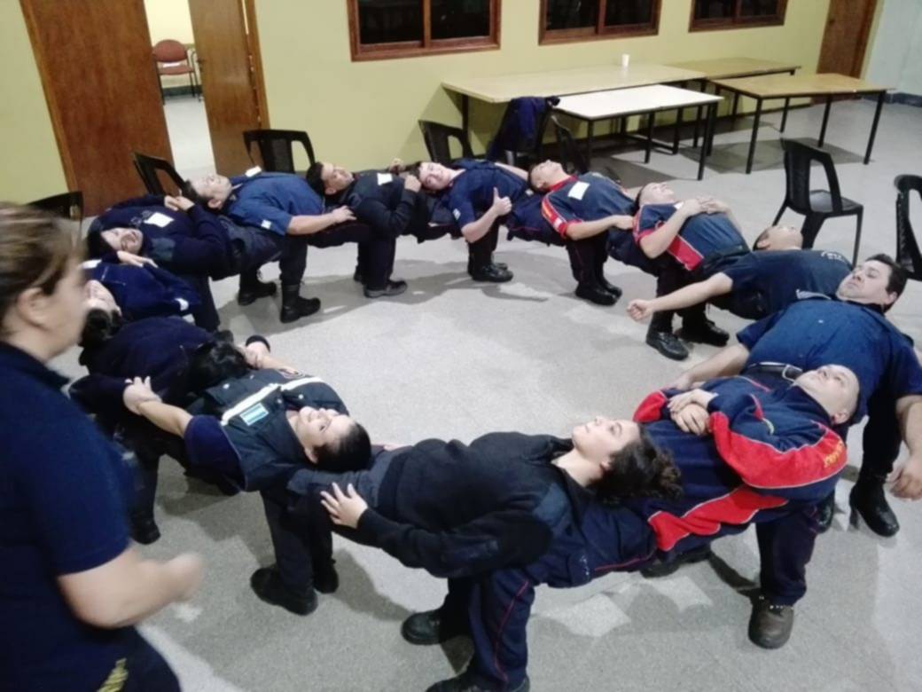 Qué es el defusing, la técnica de los bomberos para canalizar el estrés