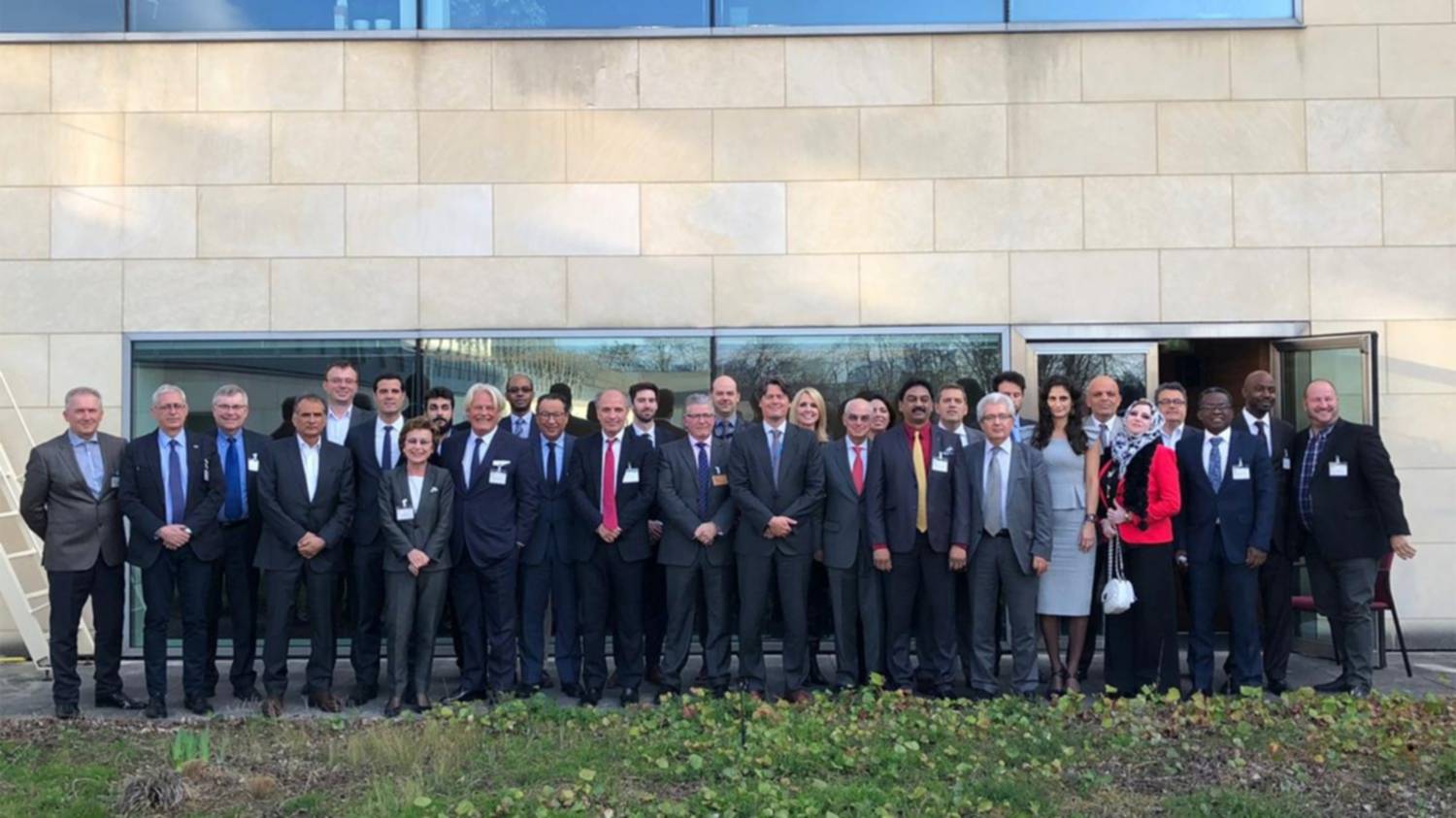 Histórica reunión realizada en la sede de la OCDE en París