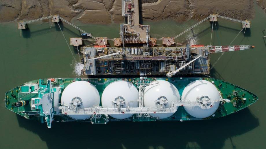 La construcción de una planta de GNL en Bahía, un proyecto que gira ...