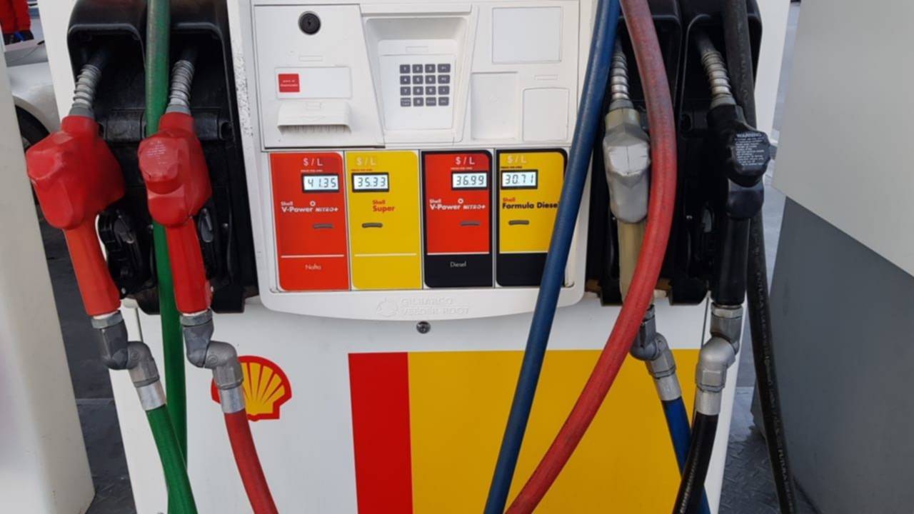 Shell también aumentó el precio de la nafta: así quedaron los valores ...