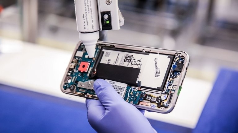 Uno De Los Mayores Fabricantes De Celulares Se Va De La Argentina