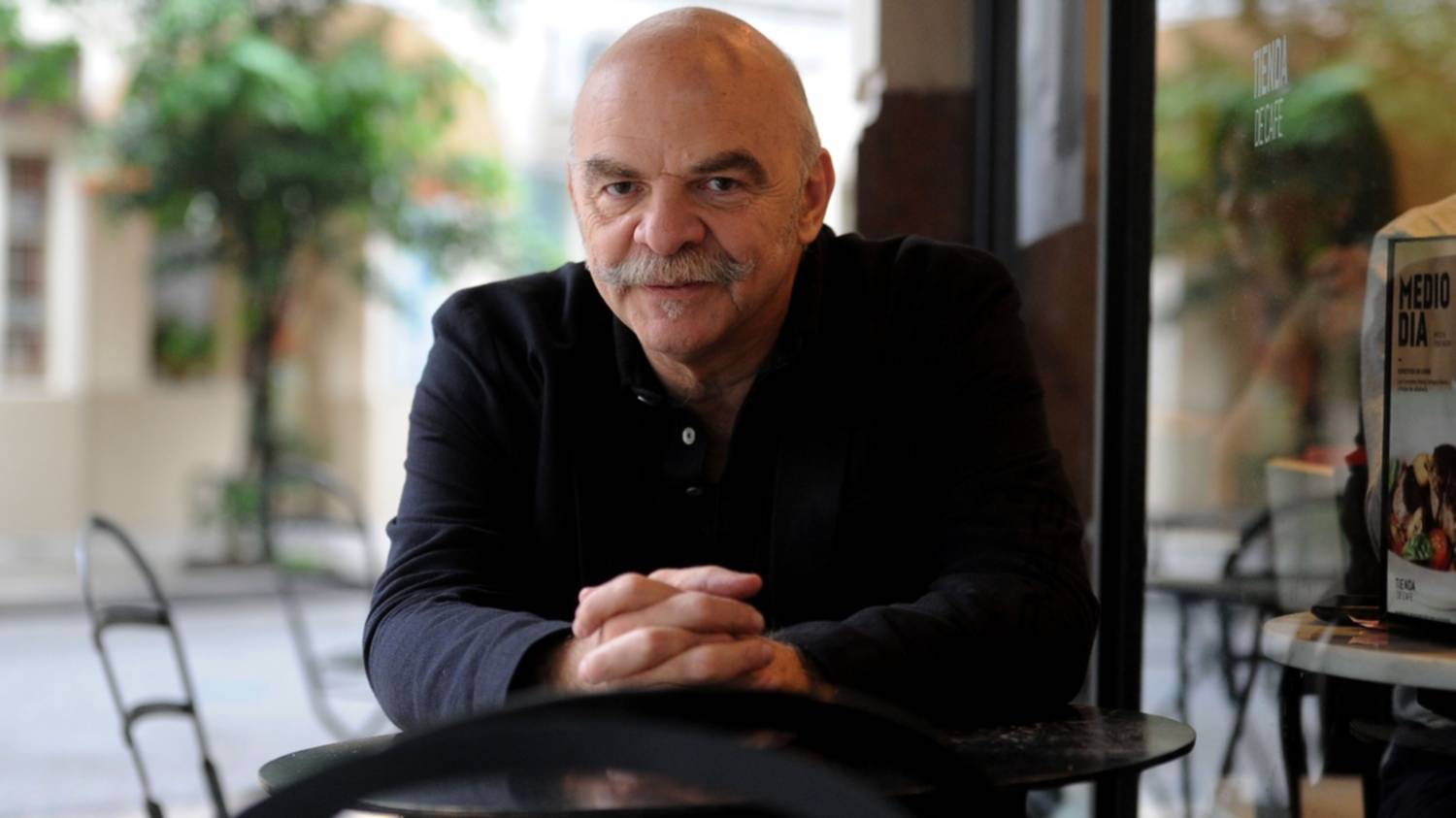 Martín Caparrós obtuvo el premio de periodismo Ítaca de la Universidad ...