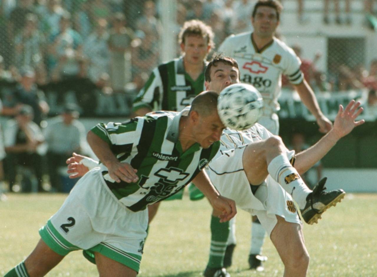 Gustavo Coronel: “Cuesta mucho hacer pensar al futbolista”